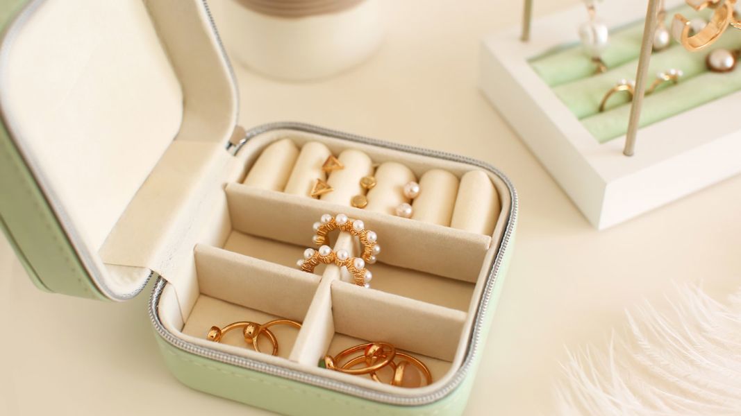 How to Store Jewellery | Make Space